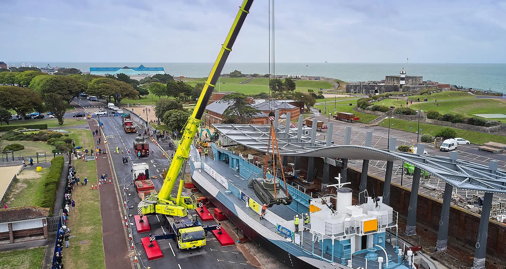 Crane Hire | Pick & Carry | Mobile | Pedestal Cranes