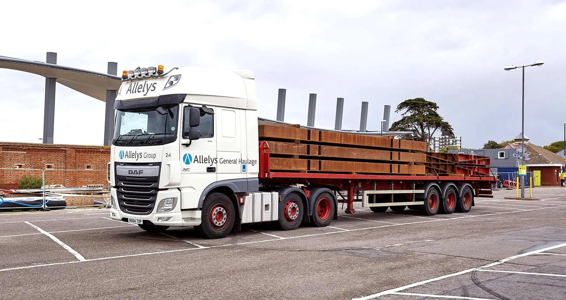 Roof Truss Transportation | Heavy Lift & Specialist Transport